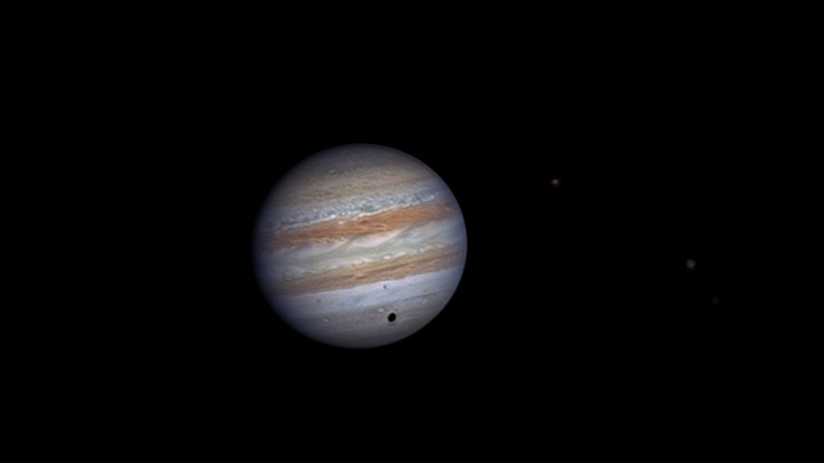 Jupiter am 25.20.2025 mit Europa und Ganymed-Schatten (IR-Filter ...