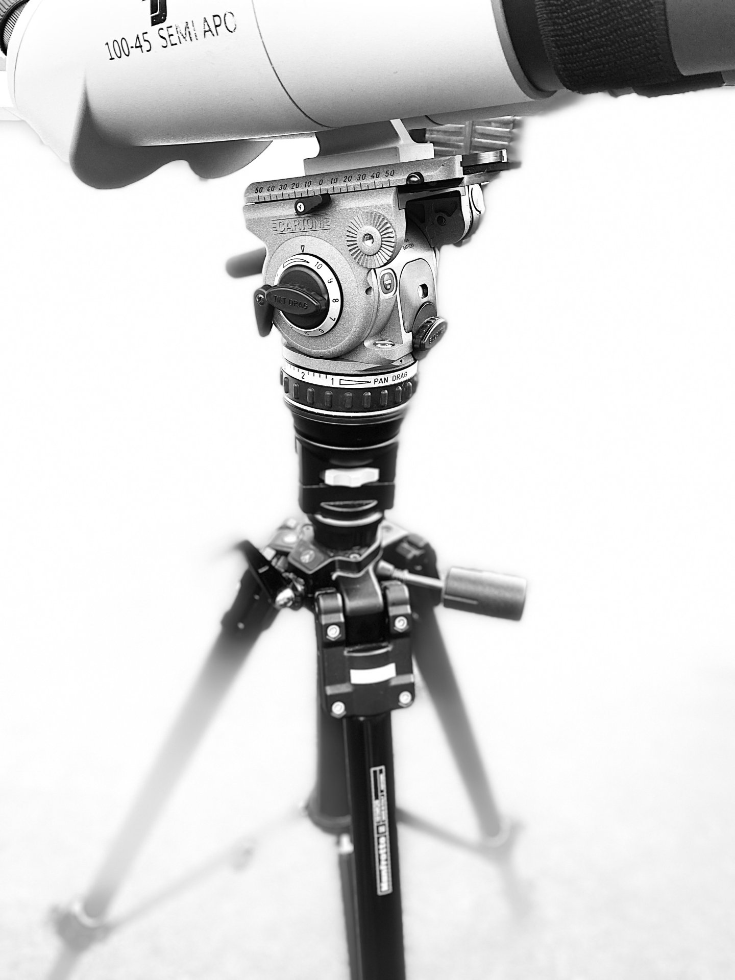 APM 100er Bino auf Manfrotto 161 MK2b | Forum Astronomie.de