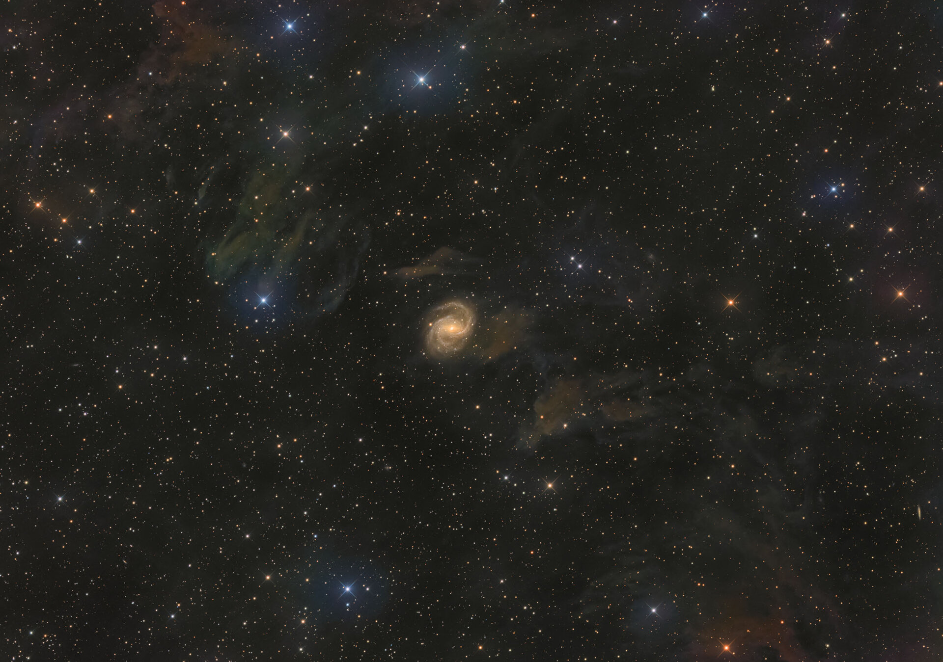 Spiralgalaxie NGC 6951 hinter Staub | Astronomie.de - Der Treffpunkt ...