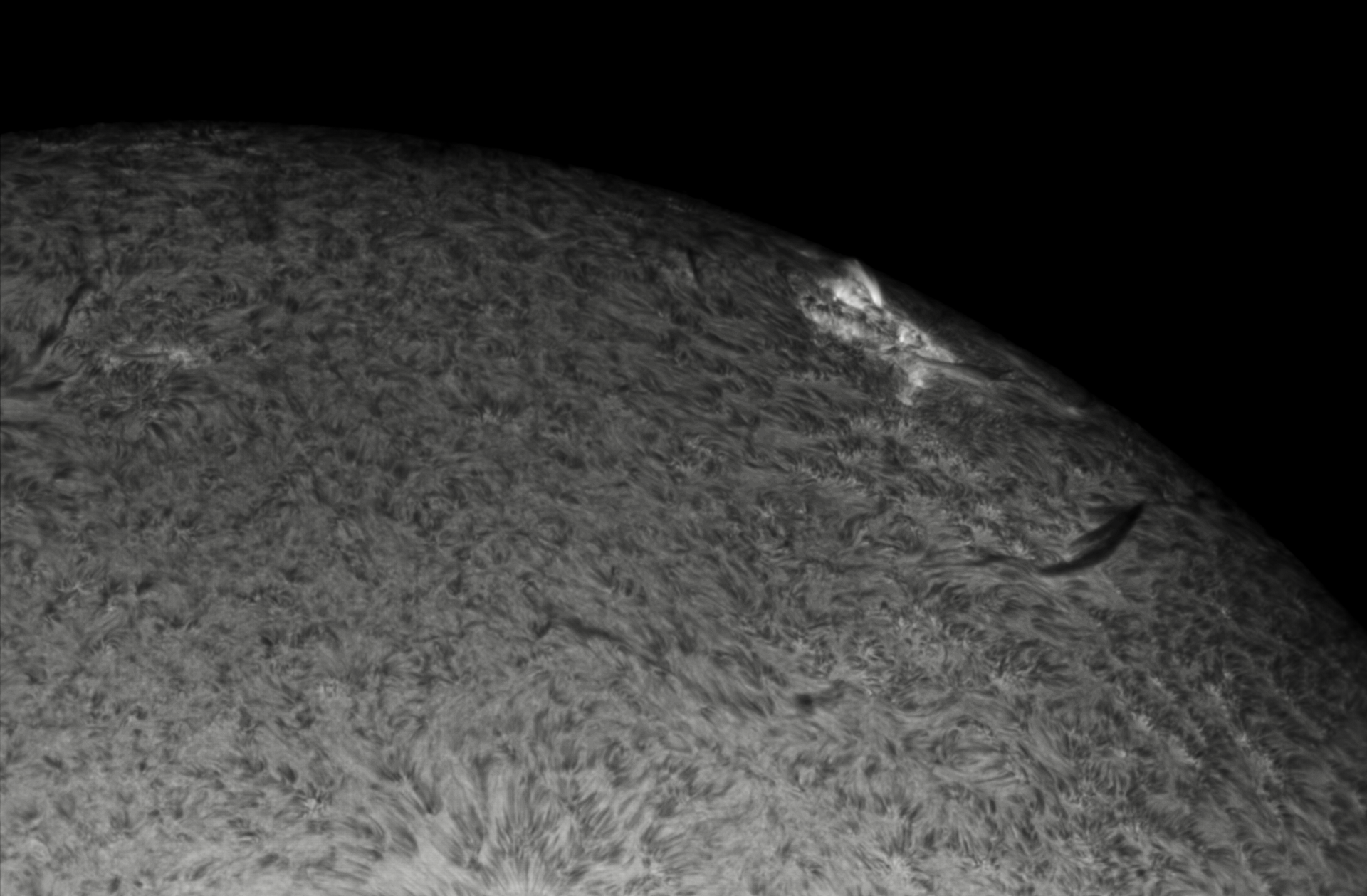 Daystar Quark Chromosphere (FirstLight) | Astronomie.de - Der ...